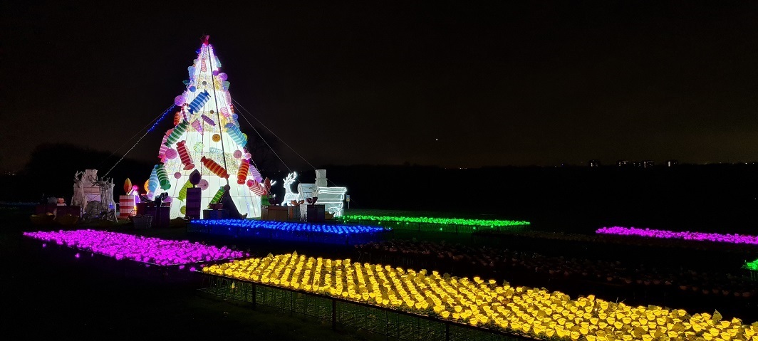 Lightopia, Heaton Park, reviewed: enchantment in the night | Manchester ...