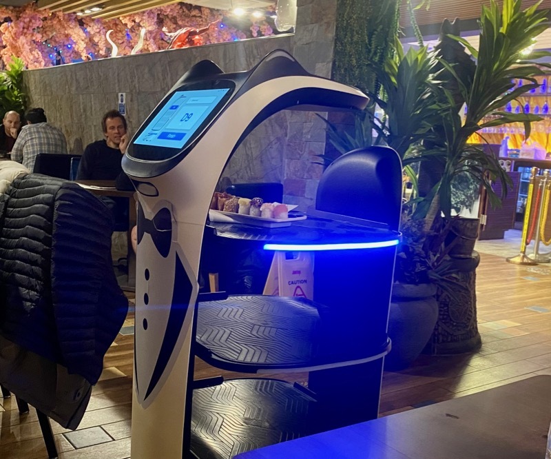 'Robot waiters galore' - Sakura, reviewed | Manchester Confidential