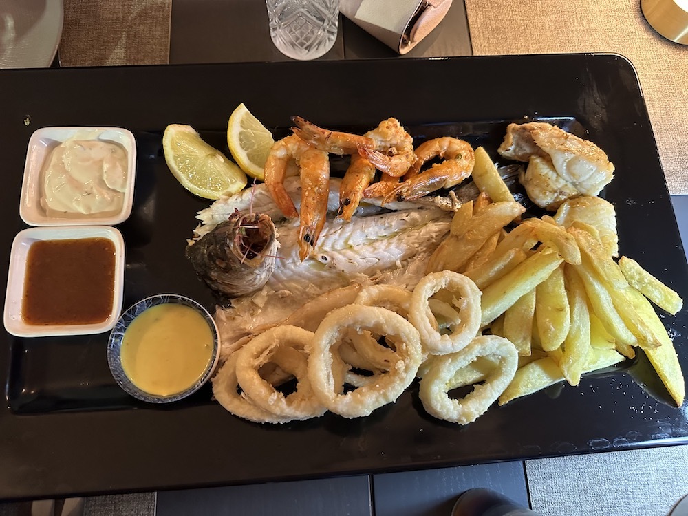 ‘The menu hedges its bets’: Cargo Seafood Restaurant, reviewed