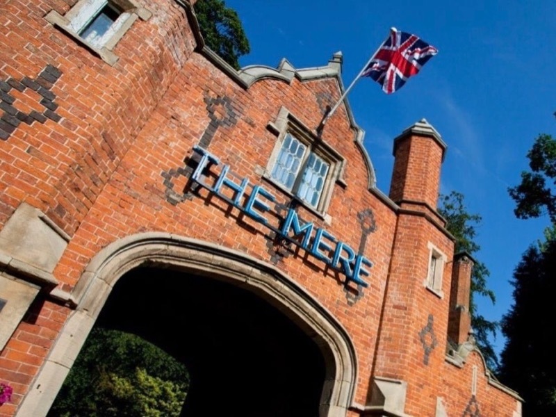 Gordon Ramsay to open restaurant at The Mere hotel