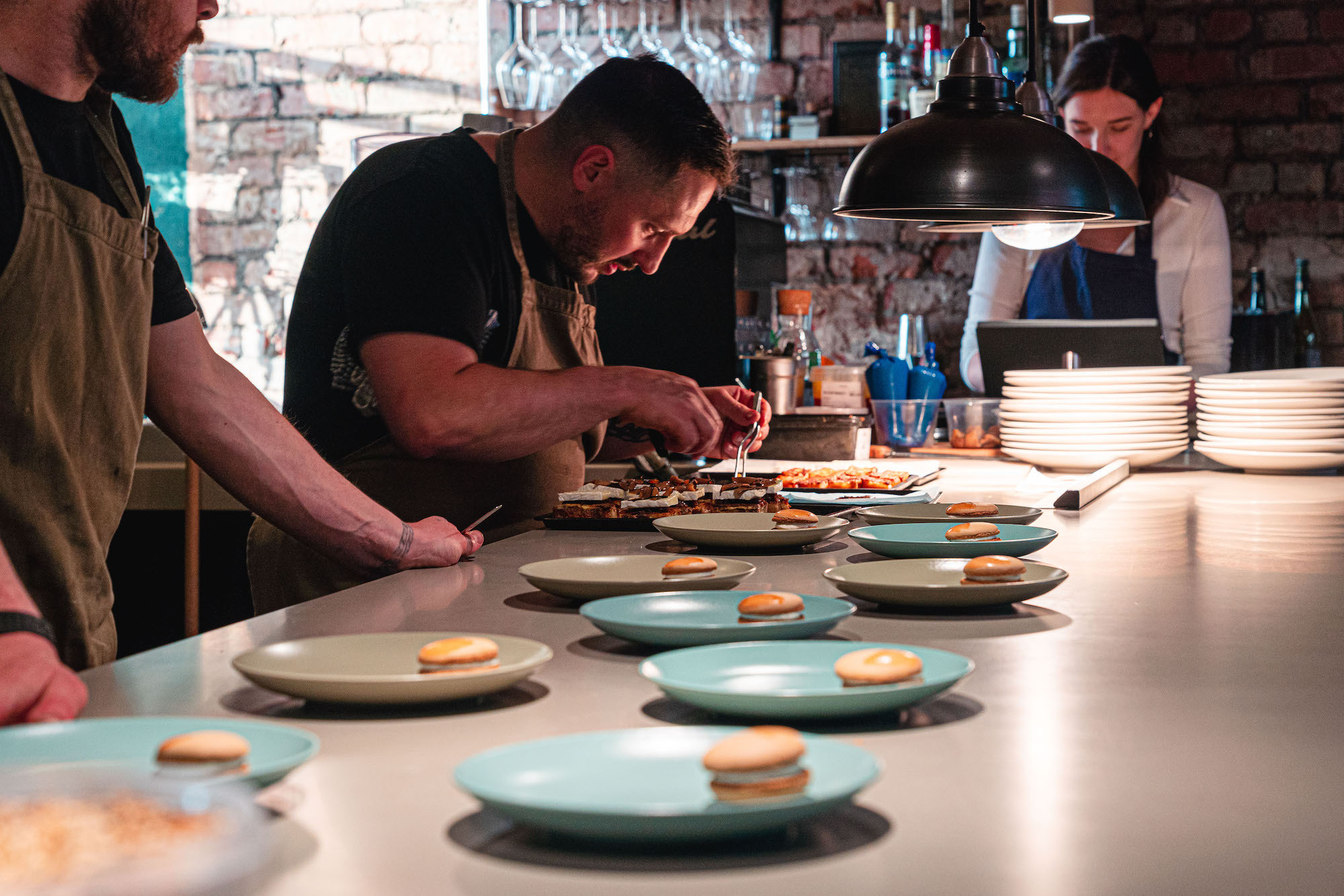 Another Hand makes the Michelin Guide