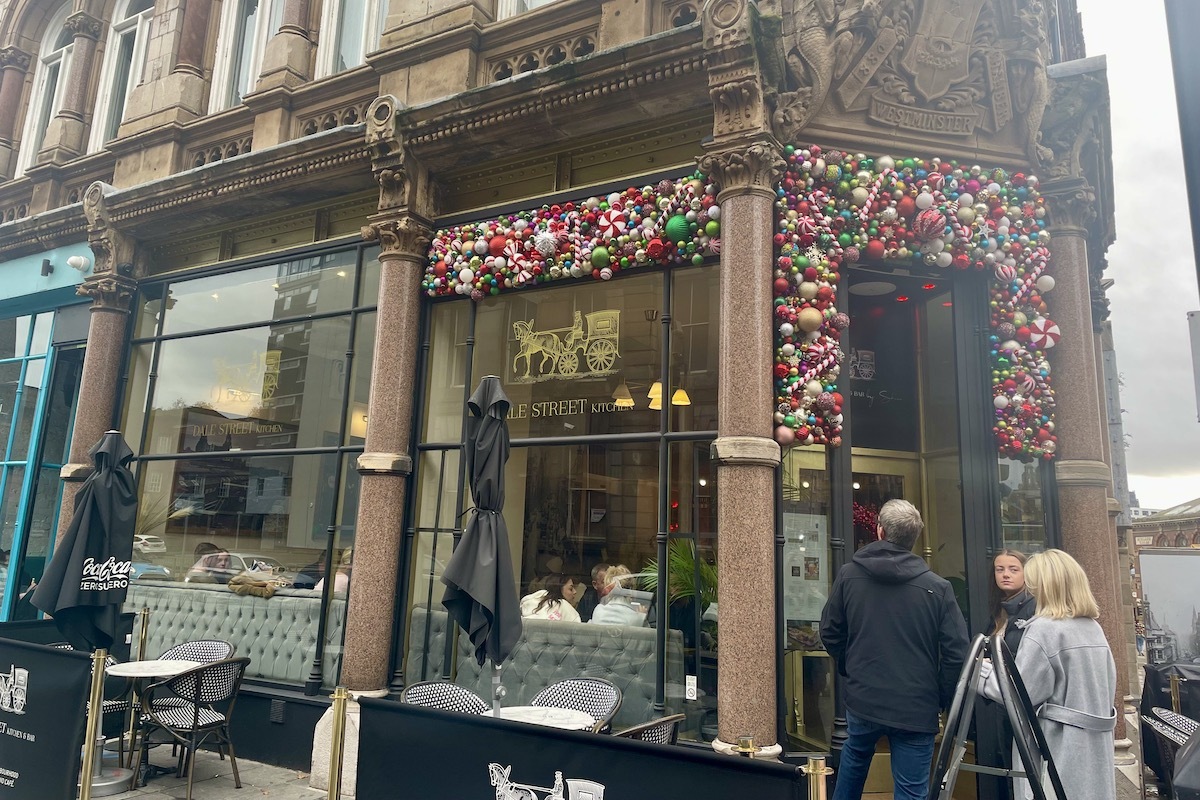 ‘It’s hard not to feel cheated by a singular sausage’ - Dale Street ...