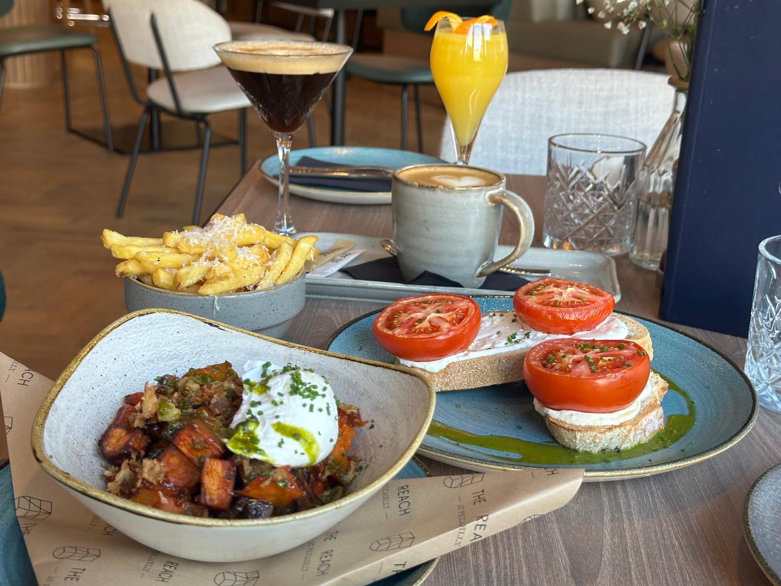 The Manchester bottomless brunch at Lock 84