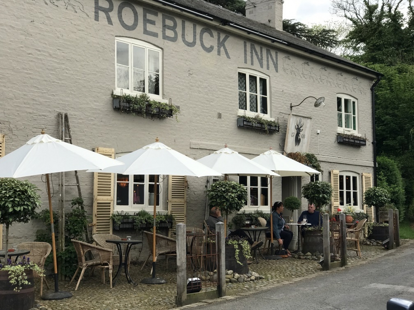 Restaurant Review - The Roebuck Inn, Mobberley - Confidentials