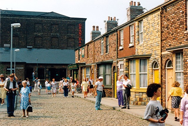 This is Manchester: 60 photos from the 1990s