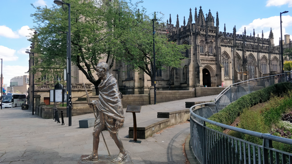 Statue of Mahatma Gandhi gifted to Manchester