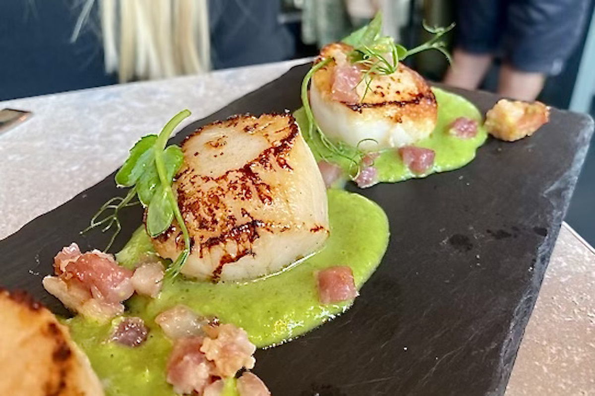 'If you’re going to stir up a buzz, you’d better be the bee’s knees ...