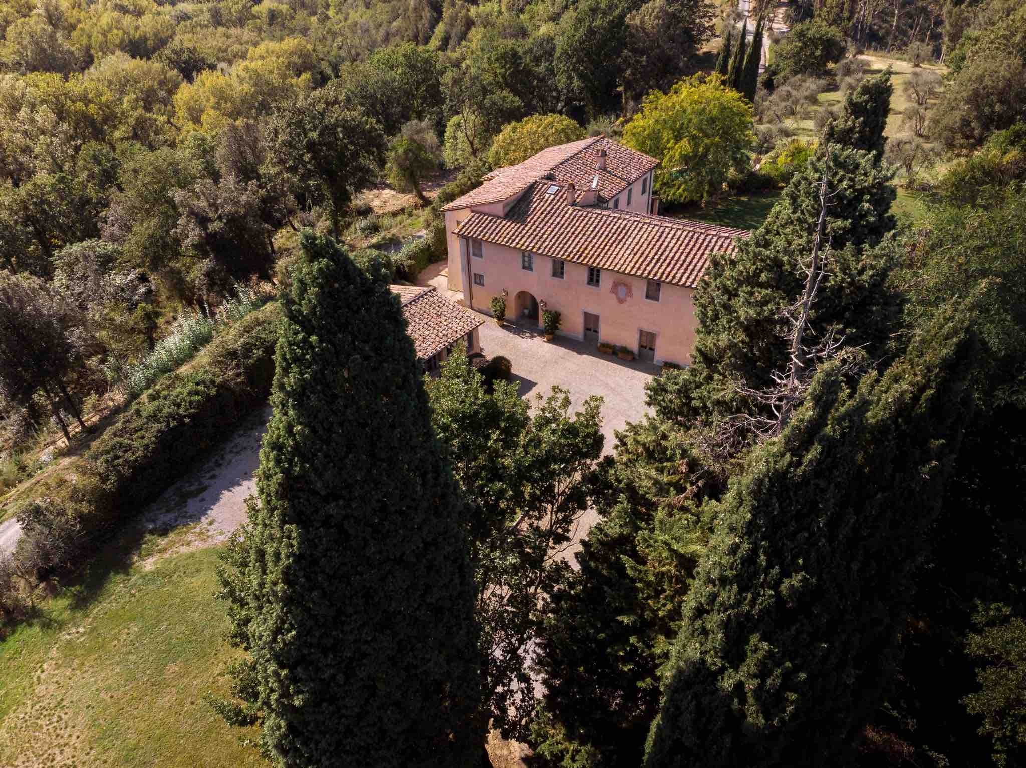 Villa Saletta – vino rosso, truffles and a starry movie double-take